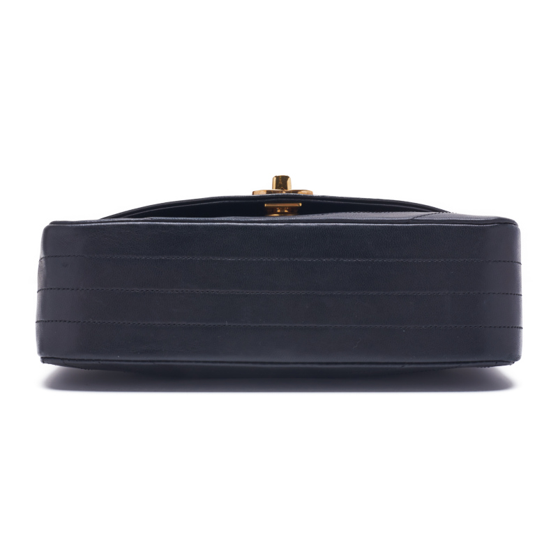 Chanel Border Stitch Round Flap Turn Lock Chain Lambskin Black jUSTBAG ...