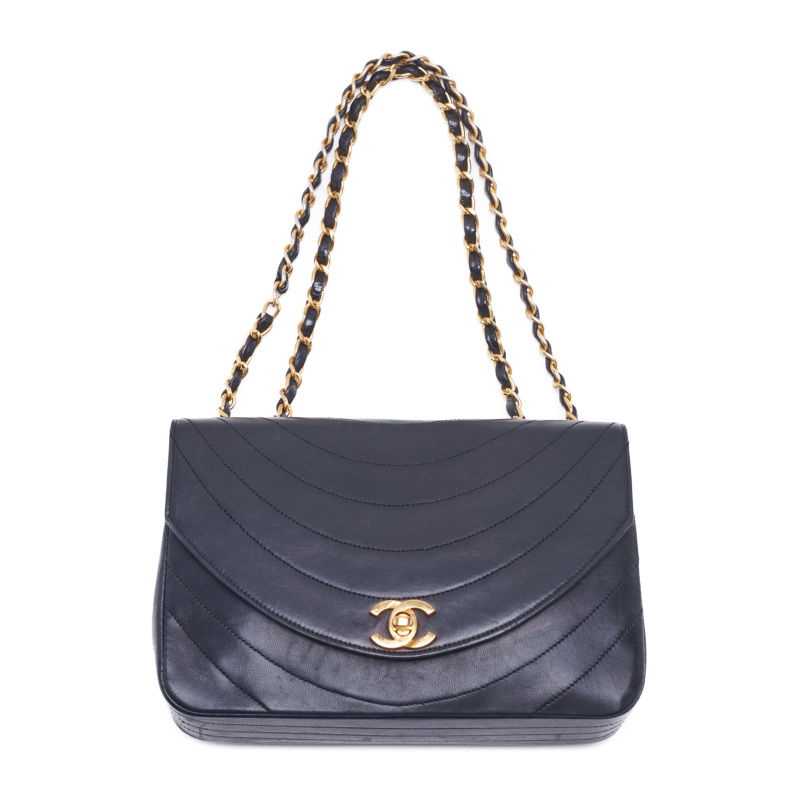 Chanel Border Stitch Round Flap Turn Lock Chain Lambskin Black jUSTBAG ...