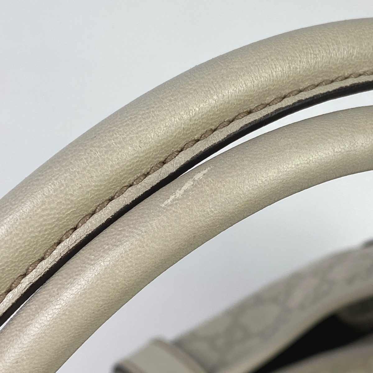 Gucci Guccisima Shoulder Bag Signature Shima Leather Ivory jUSTBAG ...